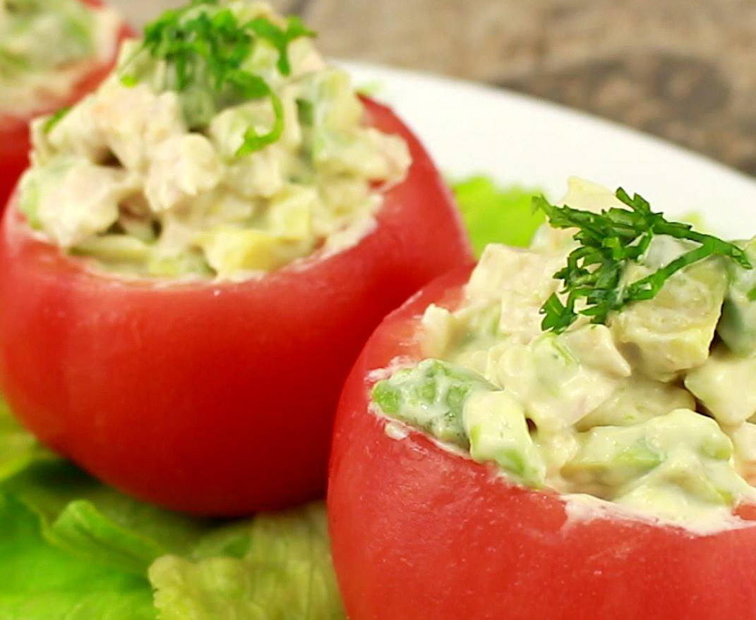 RELLENO DE TOMATES CON POLLO Y PALTA | Recetas de la Tía Chelis